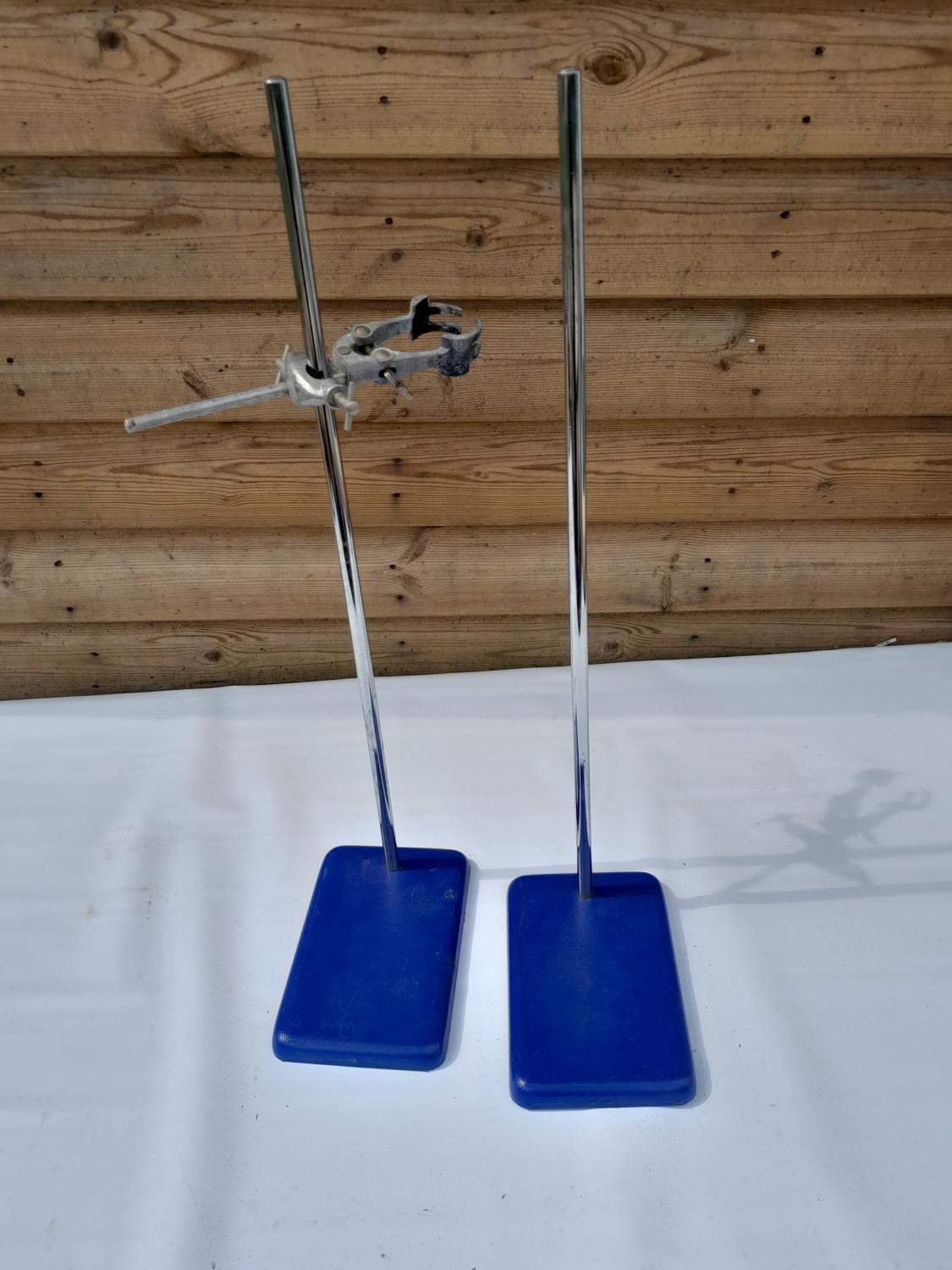 2 x lab clamps