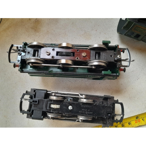 00 gauge rolling stock, transformer and some accessories