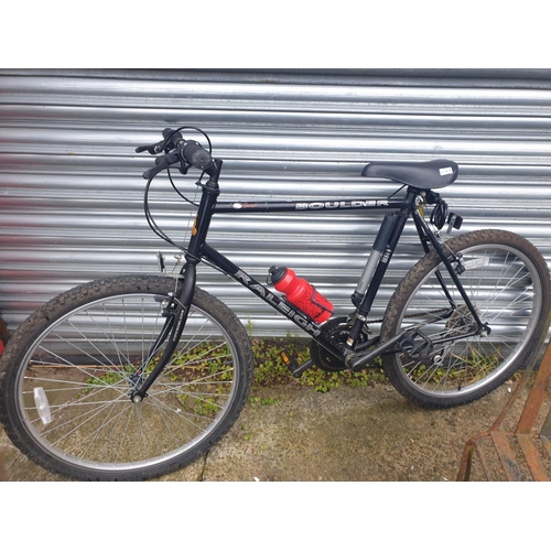 Men's Raleigh Border Mountain Bike with Quick Shift Gears.