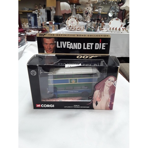 Boxed Corgi Classics 007 The Definitive Bond Collection Leyland R.T ...
