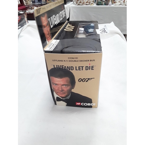 Boxed Corgi Classics 007 The Definitive Bond Collection Leyland R.T ...