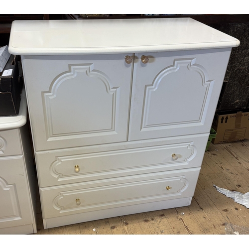Modern tallboy