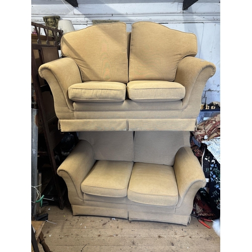 Pair settees