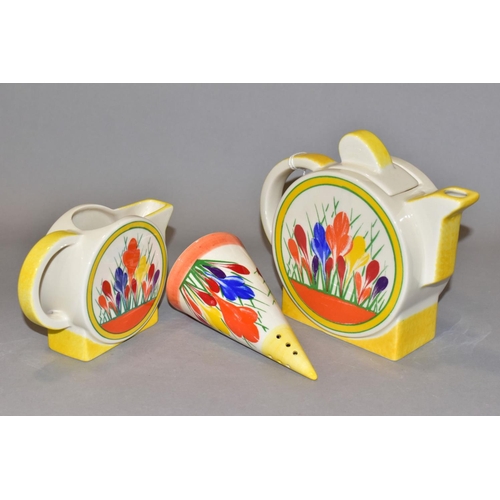 THREE PIECES OF MOORLAND CHELSEA WORKS BURSLEM 'CROCUS' PATTERN POTTERY ...