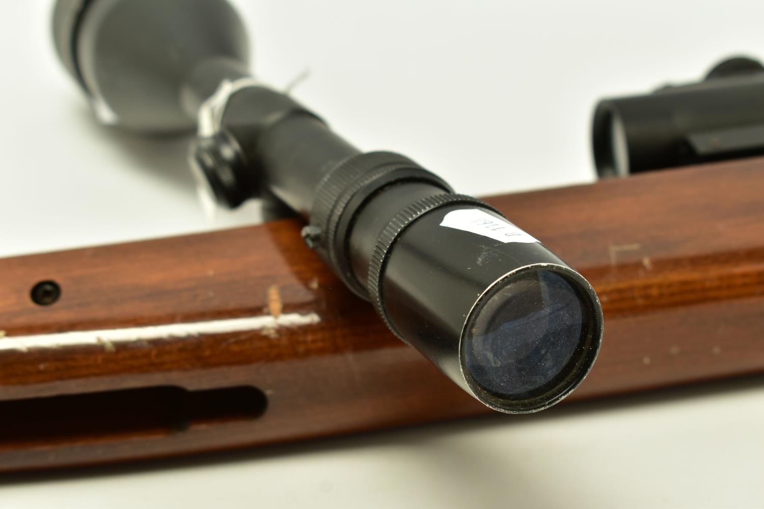 AN ELECTRO DOT RIFLE SIGHT IN ITS ORIGINAL BOX WITH INSTRUCTIONS ...