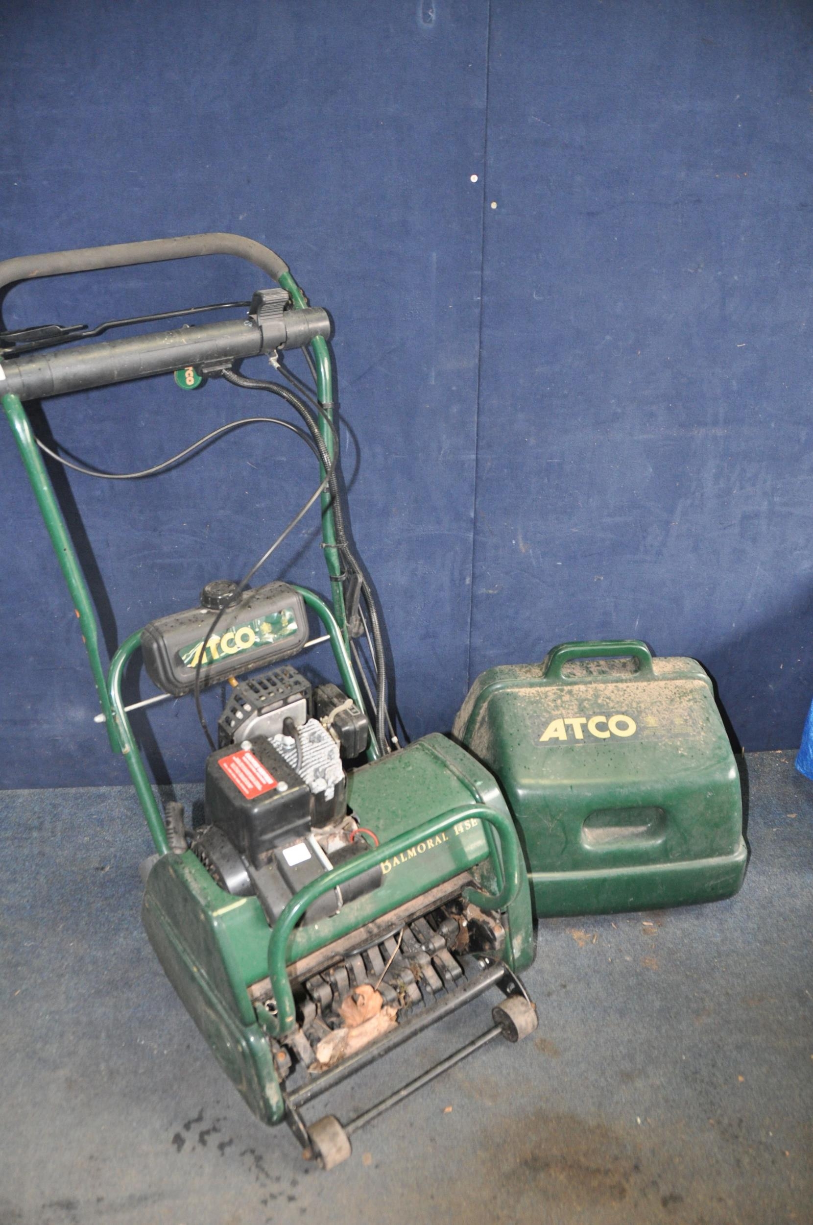 A ATCO BALMORAL 14SE LAWN MOWER with grassbox (UNTESTED but engine ...