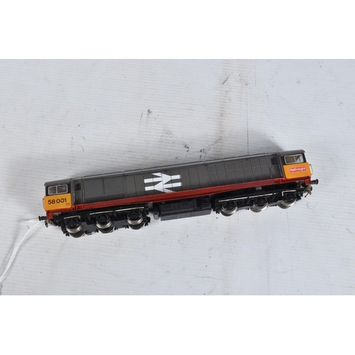 FIVE BOXED AND UNBOXED OO GAUGE LOCOMOTIVES, boxed Lima class 55 ...