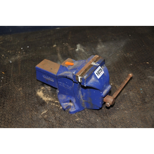 A RECORD 2318 ENGINEERS VICE with 4in jaws