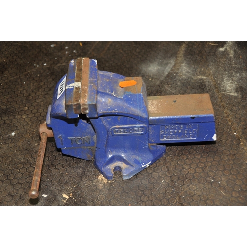 A RECORD 2318 ENGINEERS VICE with 4in jaws