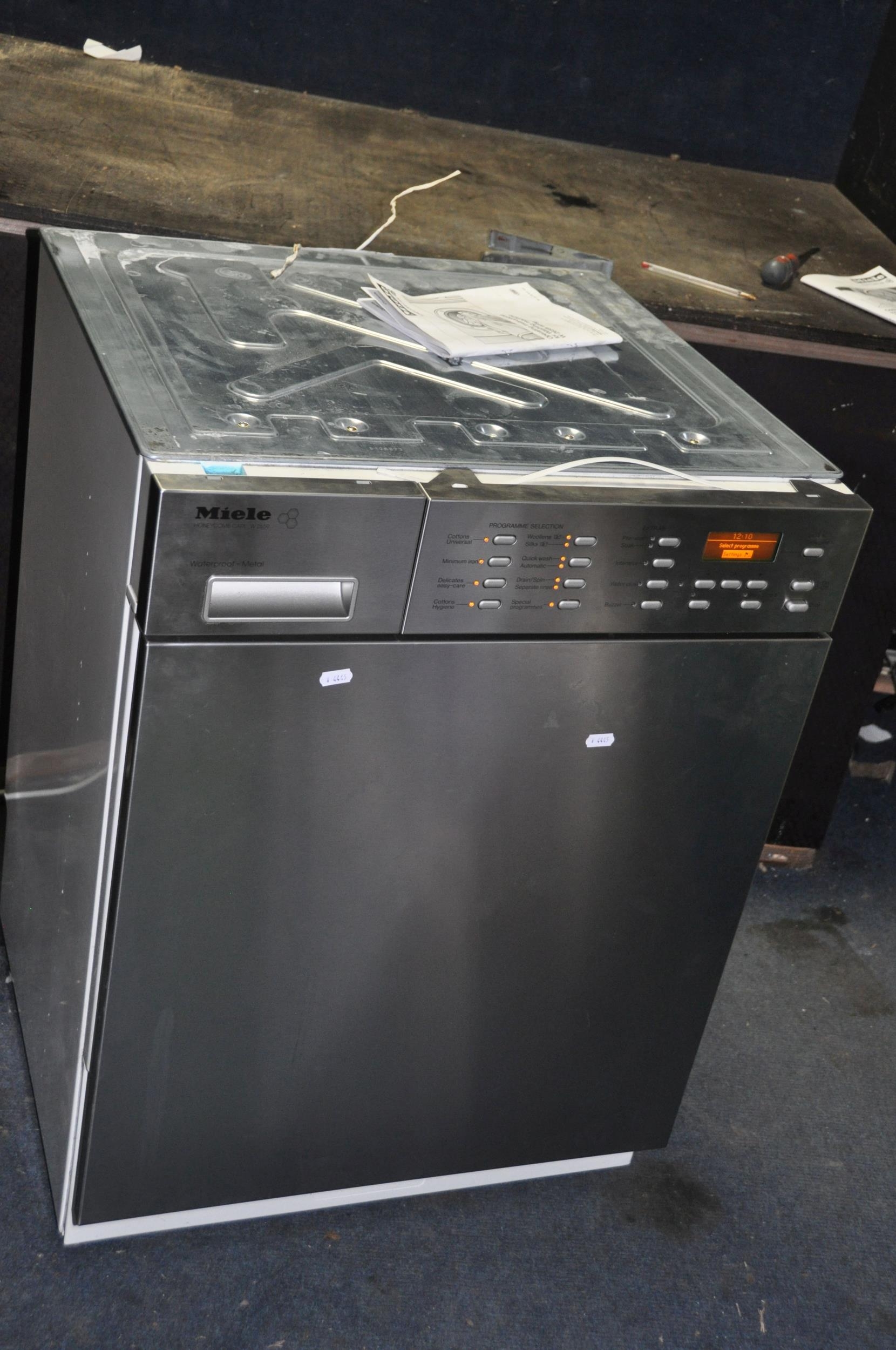 A MIELE W2659 WPM INTEGRATED WASHING MACHINE width 59.5cm depth 58cm height 81cm PAT pass powers