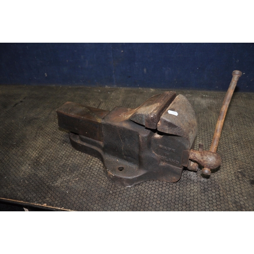 A RECORD No2 ENGINEERS VICE with 5in jaws (with repairs )