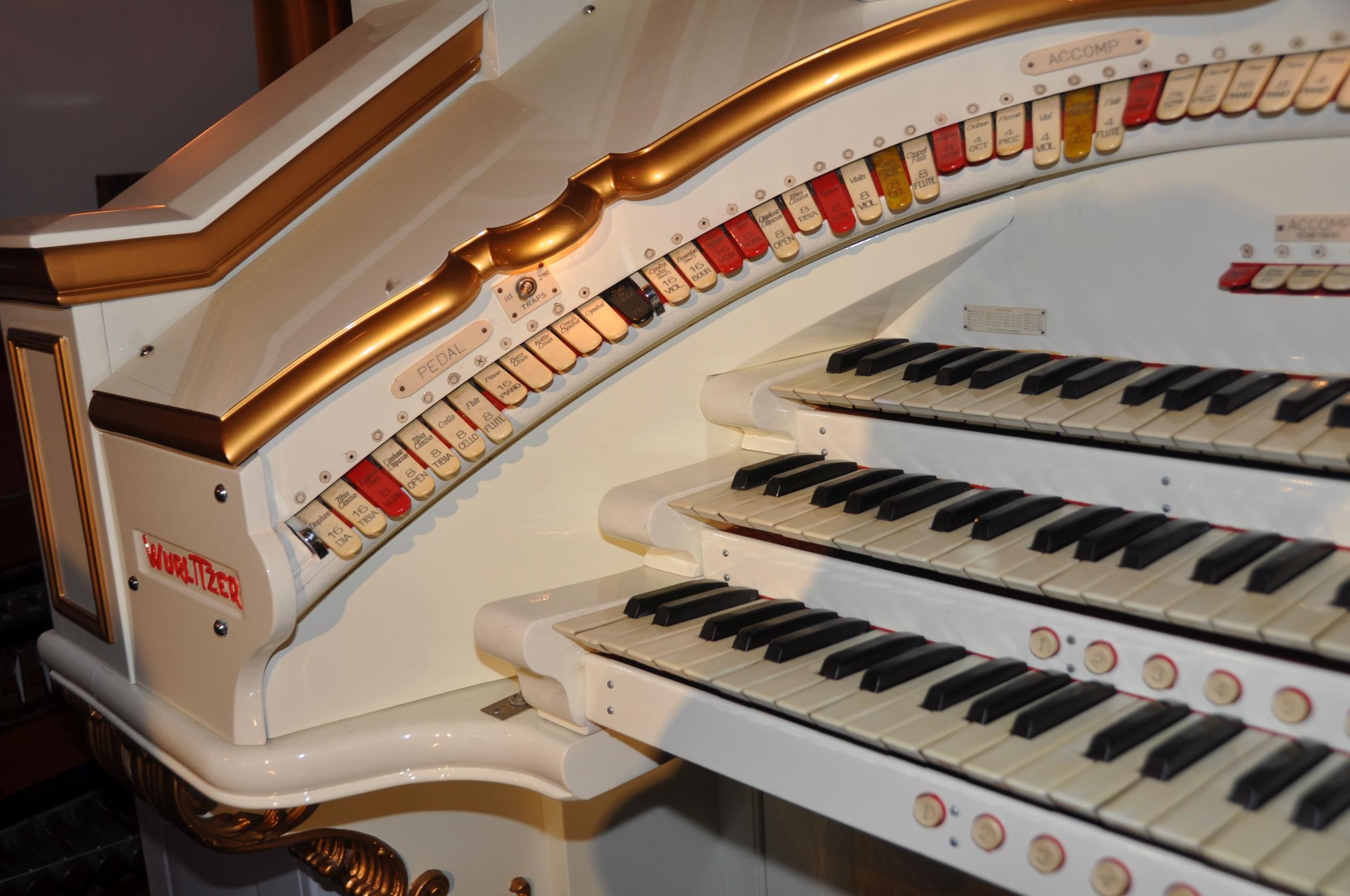 A 1936 WURLITZER CINEMA PIPE ORGAN serial number OPUS 2200 originally ...