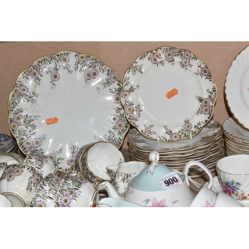 A COLLECTION OF TEAWARE, a Crescent China 9185 pattern tea set ...