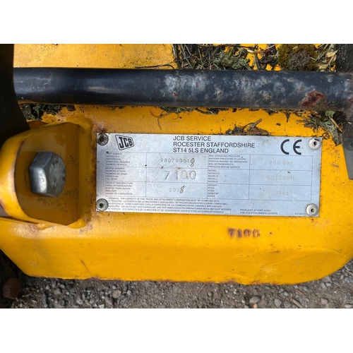 A 2008 JCB 327 HST COMPACT TRACTOR (SPARES OR REPAIRS) with full width ...