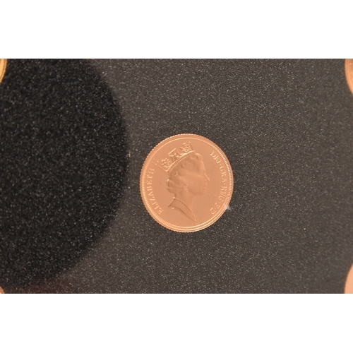 A CASED DISPLAY OF GOLD SOVEREIGNS COINS, to include four X full gold ...