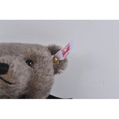 AN UNBOXED STEIFF FOR DANBURY MINT LIMITED EDITION DOCTOR WHO DIAMOND ...