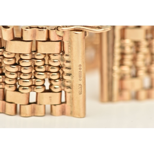 A 9CT GOLD ARTICULATED BRACELET, sliding interlocking clasp with ...