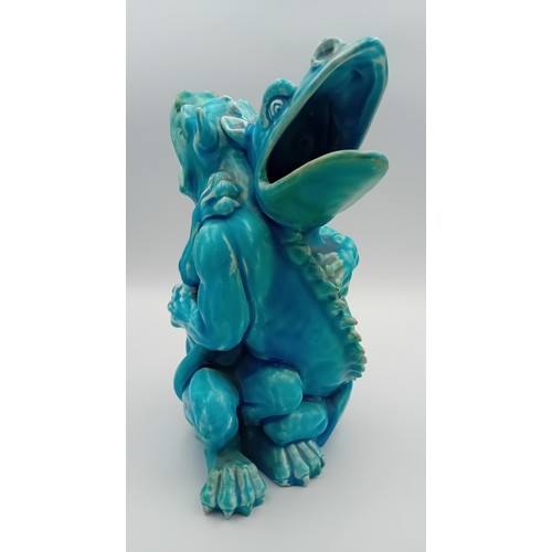 Grotesque art pottery, creatures cradling one another [25cm]