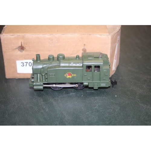 Playcraft OO Gauge Clockwork O-4-OT Locomotive (no key) in faux British ...