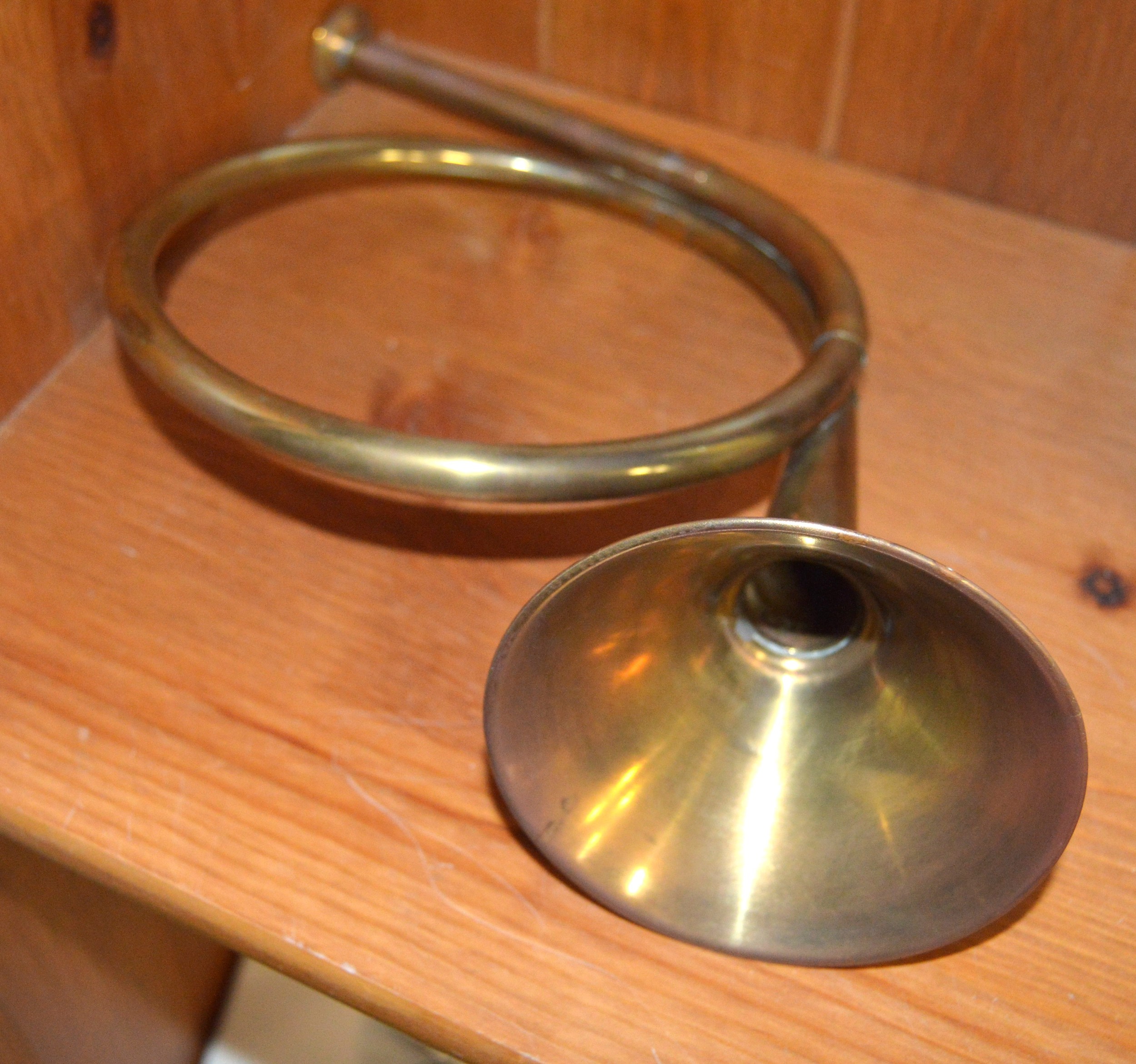 Small Brass Horn (Wirral Horn ?)