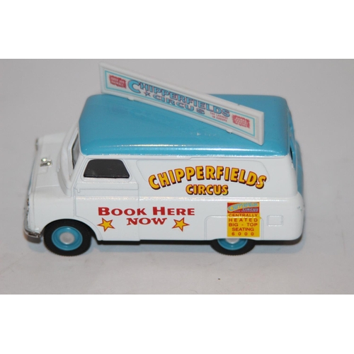CORGI 96905 THE CHIPPERFIELD RANGE ADVANCE BOOKING VEHICLE WITH BOX