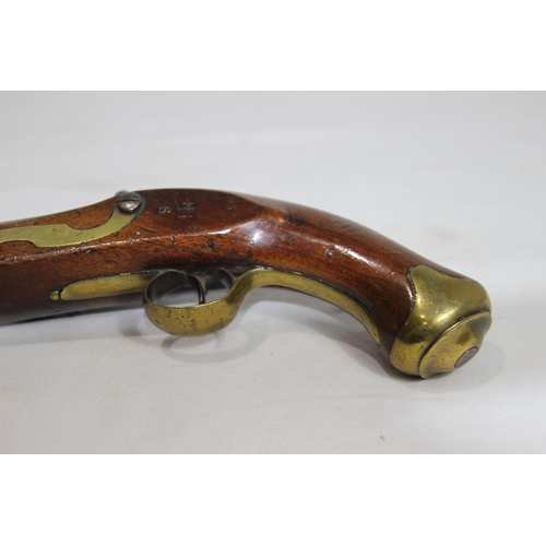 A FLINTLOCK NEW LAND PATTERN PISTOL CIRCA 1810 WITH 9IN BARREL STRUCK ...