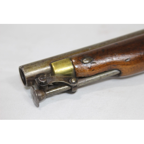 A FLINTLOCK NEW LAND PATTERN PISTOL CIRCA 1810 WITH 9IN BARREL STRUCK ...
