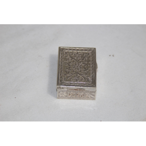 INDIAN METAL BOX WITH HINGE LID FOR SNUFF - 42G