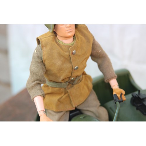 VINTAGE ACTION MAN MOTORBIKE WITH SIDECAR AND DISPATCH RIDER