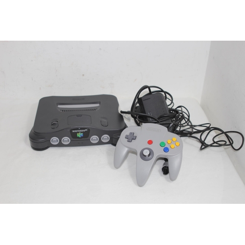 VINTAGE NINTENDO 64 CONSOLE WITH ORIGINAL POWER SUPPLY, RF OUT CABLE ...