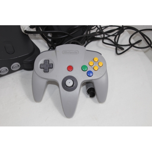 VINTAGE NINTENDO 64 CONSOLE WITH ORIGINAL POWER SUPPLY, RF OUT CABLE ...