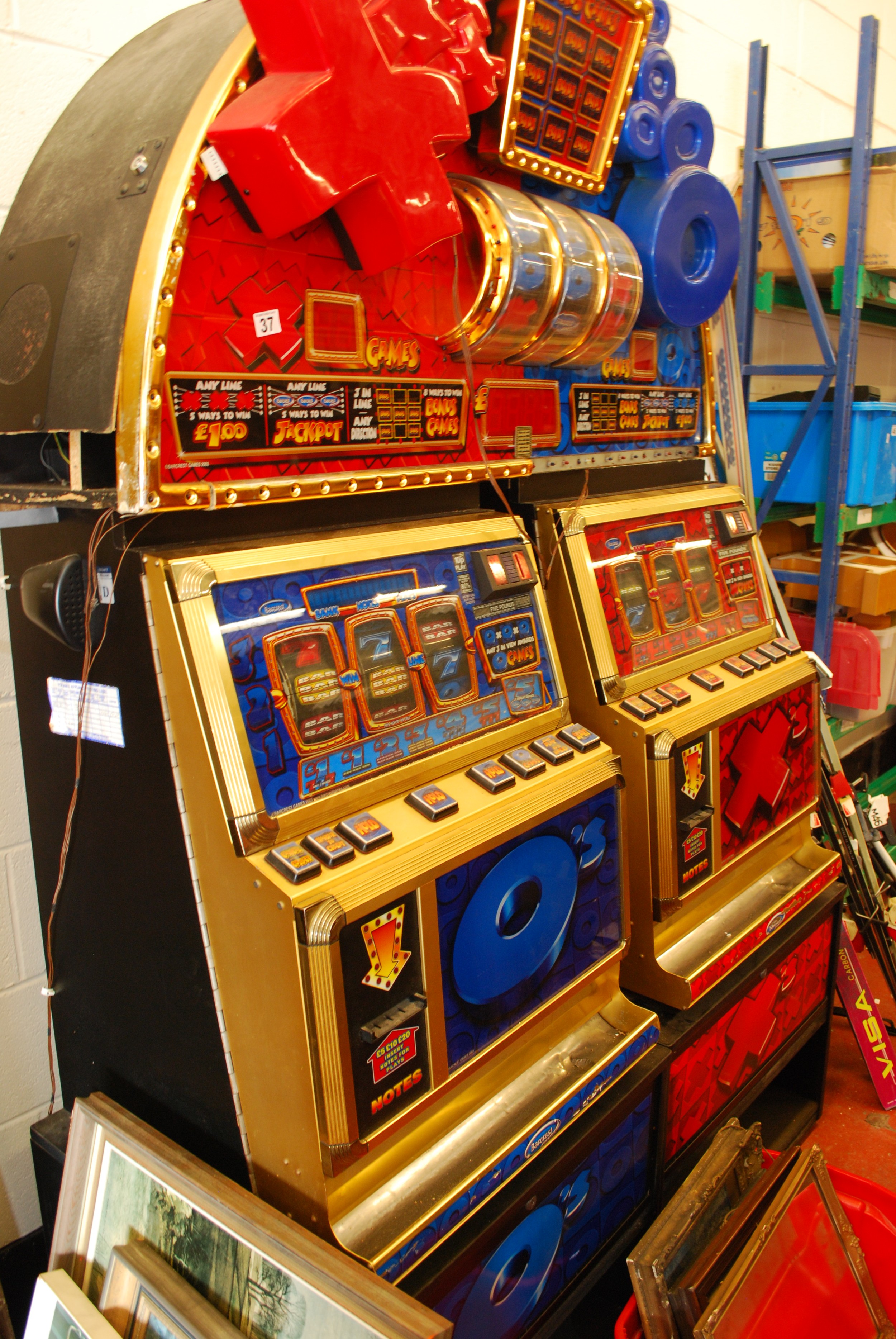 Large Double Fronted Noughts And Crosses Fruit Machine , Powers Up When ...