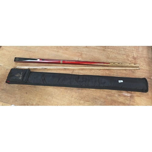 Ronnie OSullivan Snooker Cue In Case.