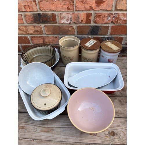 Pyrex Dishes, Glassware And Denby Items.