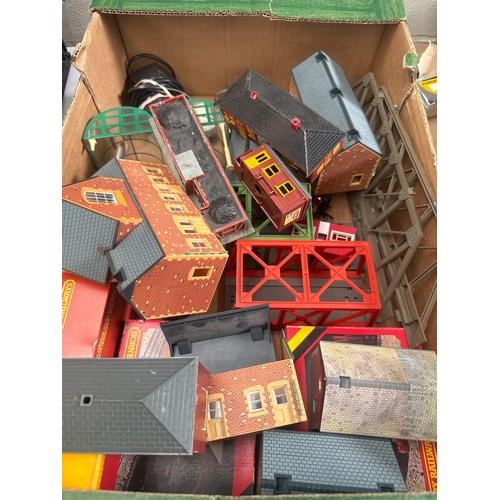 A Collection of Hornby Railways OO Gauge Model Railway Structures and ...