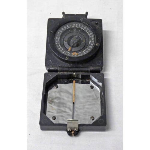 BRITISH MILITARY COMPASS, MAGNETIC MARCHING MARK 1 BY T G CO. LTD