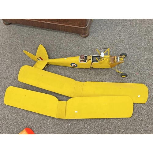 MODEL OF A WW1 ERA BRITISH BI-PLANE (NO ENGINE)