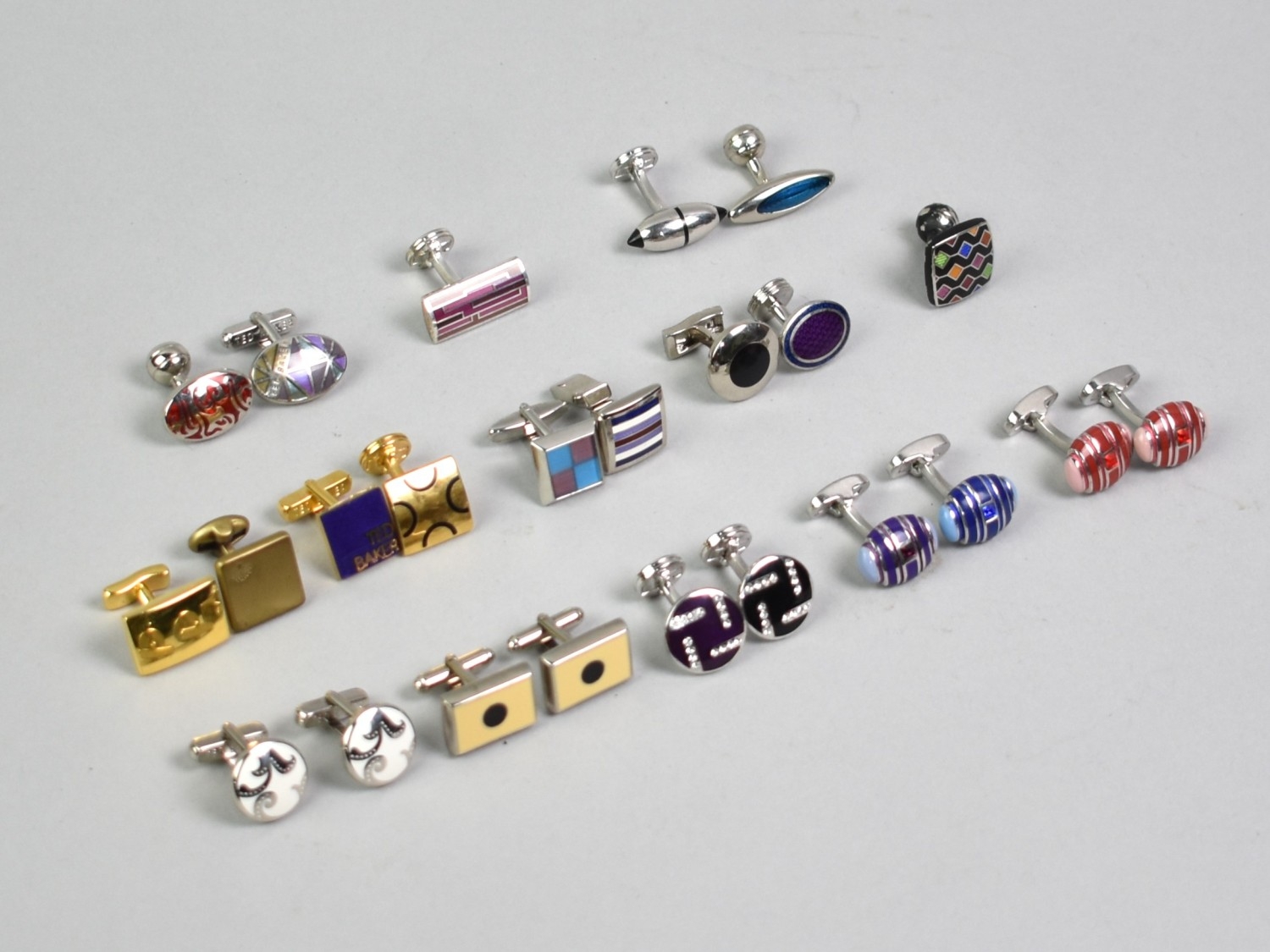 A Large Collection of Vintage Designer and Other Cufflinks to include ...