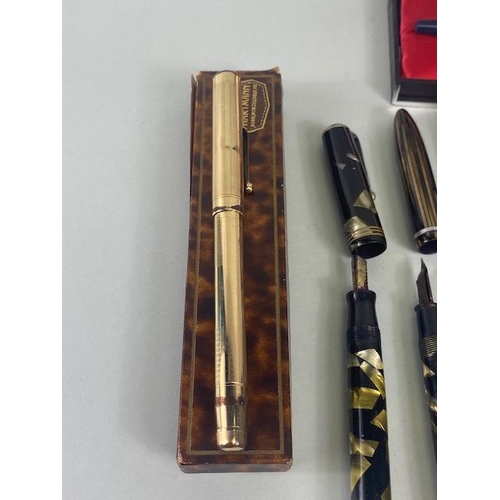 Vintage Pens, collection of 20th century fountain pens and propelling ...