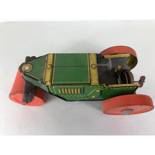 A Bing Vintage model Traction and stationary engine interest, tin plate ...