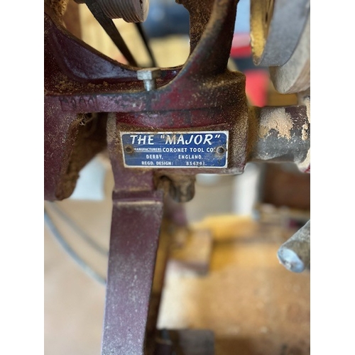 Woodworking/ Woodturning Lathe: A CORONET woodturning lathe THE "MAJOR ...
