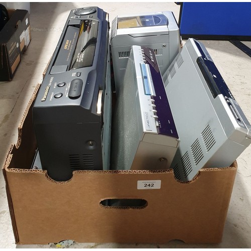 A box of small electricals including a mixer. No shipping. Arrange ...