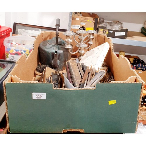 A box of assorted including eight antique and later cut throat razors ...