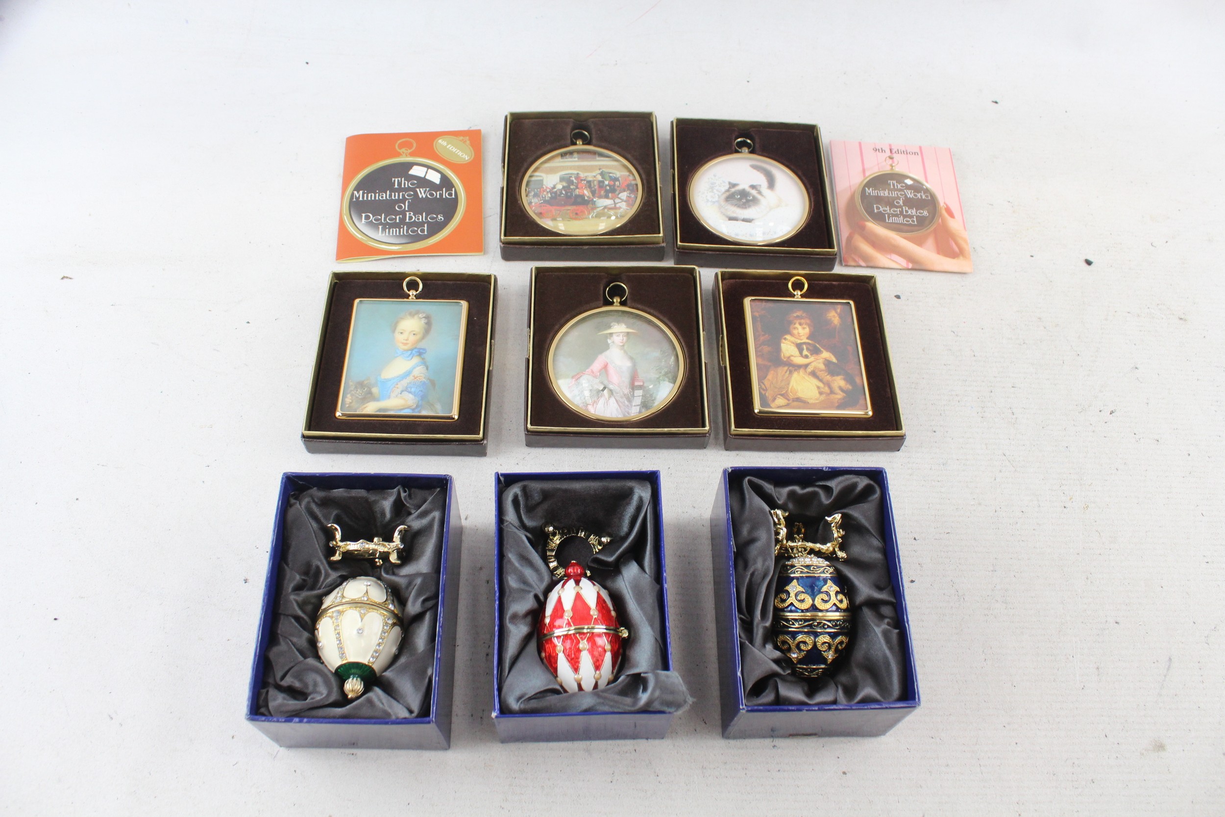 Collection Ornaments Inc. Peter Bates Miniature Pictures & Atlas ...