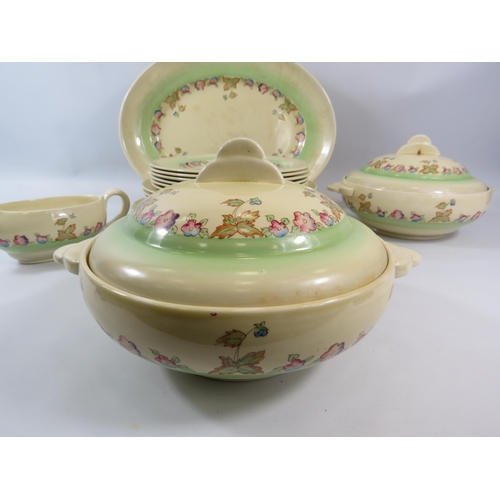 21 pieces of Art deco Clarice cliff dinnerware in a floral pattern ...