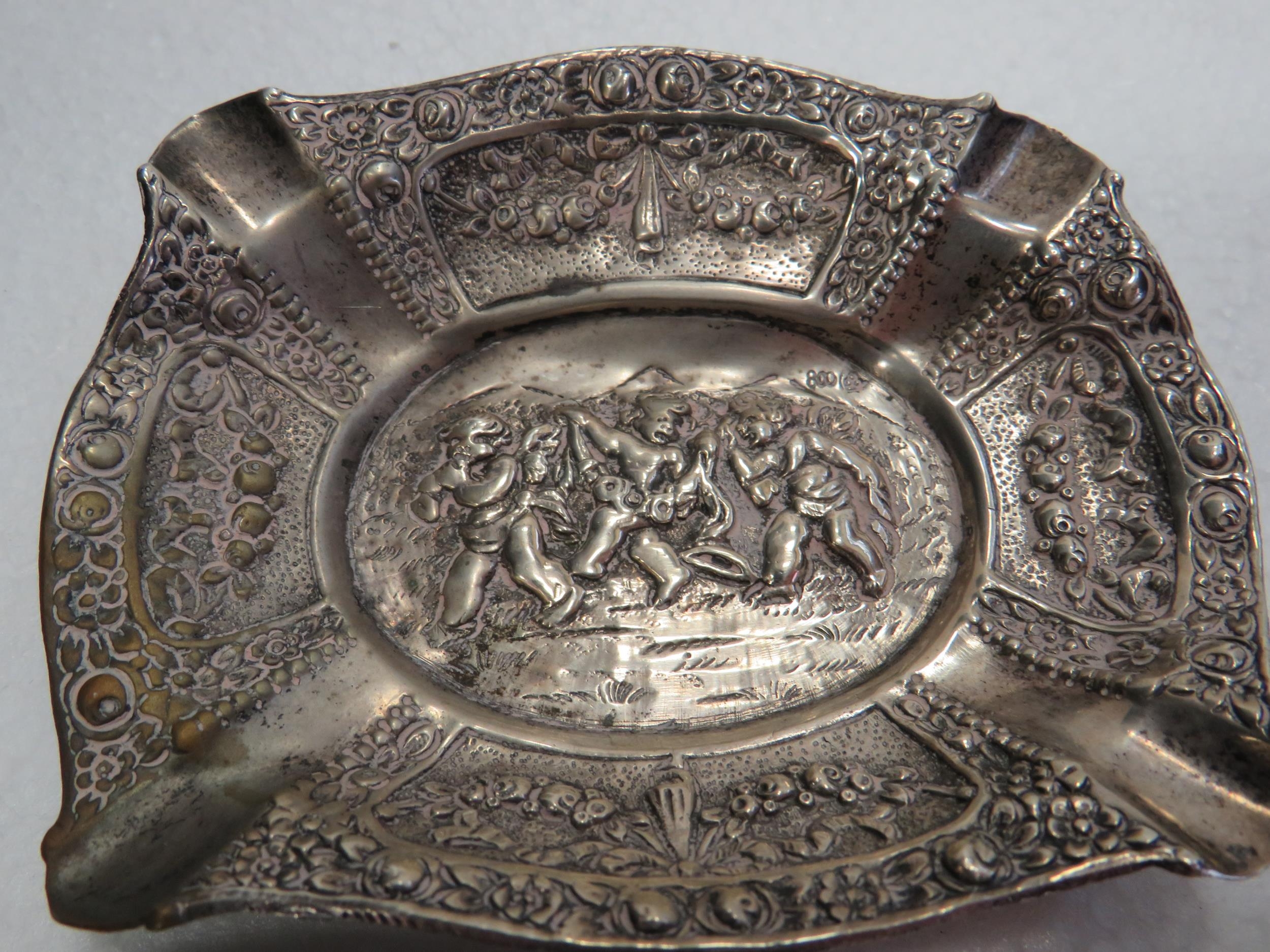 Mixed Silver Lot to include 0.800 Continental Repousse dish, Greek 925 ...