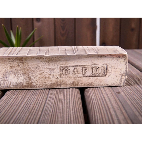 A silver ingot bar hallmarked 1990. Weight 245g