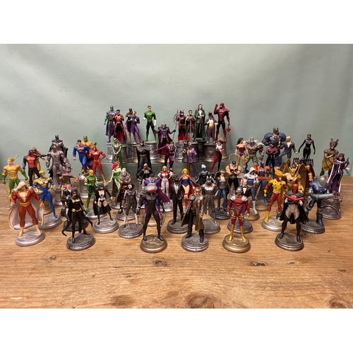 Official DC Chess Collection Figures & Magazines