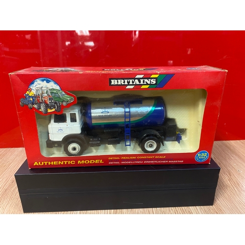 Britains 1:32 Scale Diecast Model