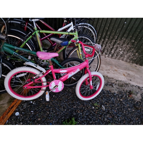 kids pink bike